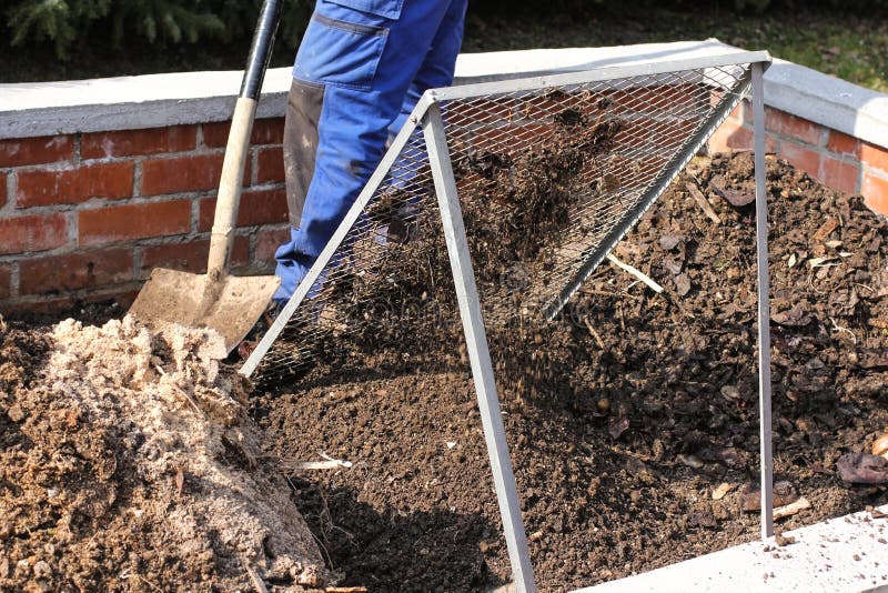 Tamizado De La Tierra Abonada Imagen de archivo - Imagen de cocina ...