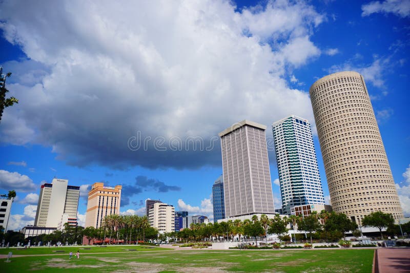 The Building of Tampa Downtown and Thunder Cloud Editorial Image ...