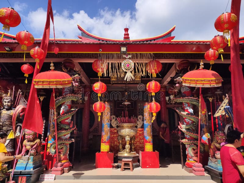 Temple Vihara Bali Landmark Editorial Stock Image - Image of shrine ...