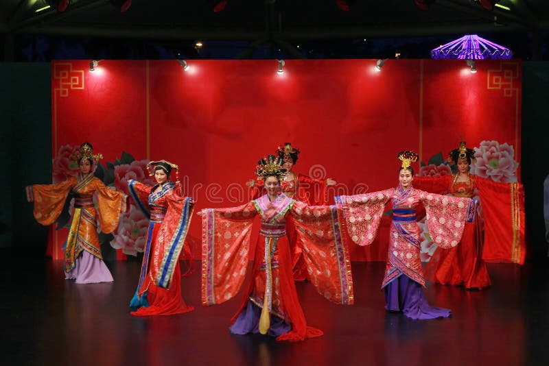 The tang dynasty dance editorial photography. Image of dynasty - 51098552
