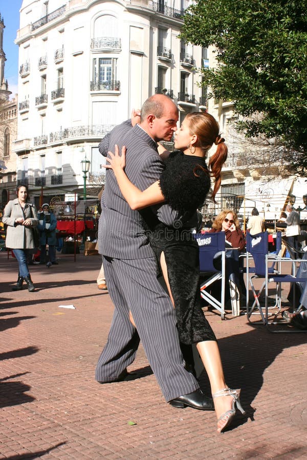 Street Tango in Buenos Aires Argentina Editorial Stock Photo - Image of ...