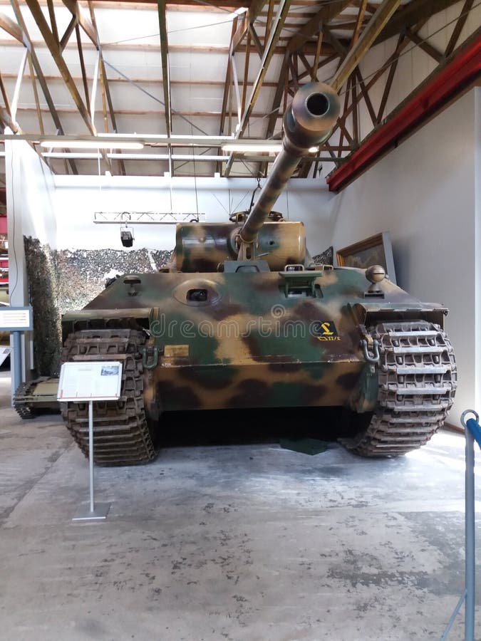 Tank editorial stock image. Image of cool, tank, army - 104821949