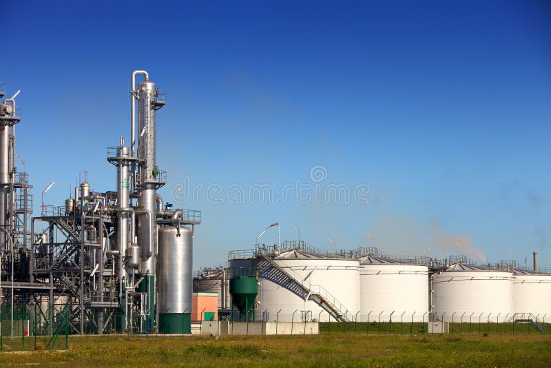 Tank farm stock photo. Image of petrochemicals, tank - 18719092