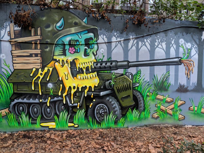Tank Graffiti in New York editorial photography. Image of colors ...