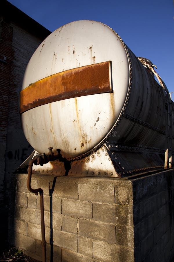 Silo -Tank stock photo. Image of architecture, rusty - 32302930
