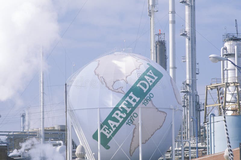 Tank painted as a globe editorial image. Image of globe - 26255470