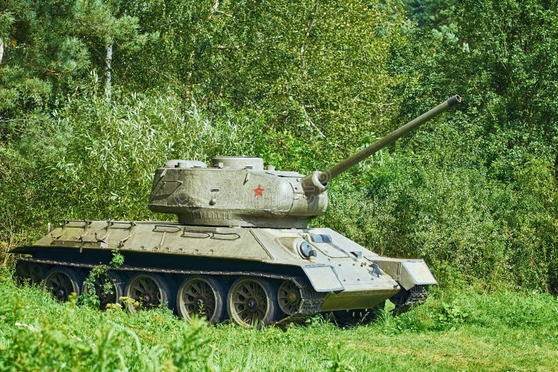 Tank of Second World War stock image. Image of forest - 75285771