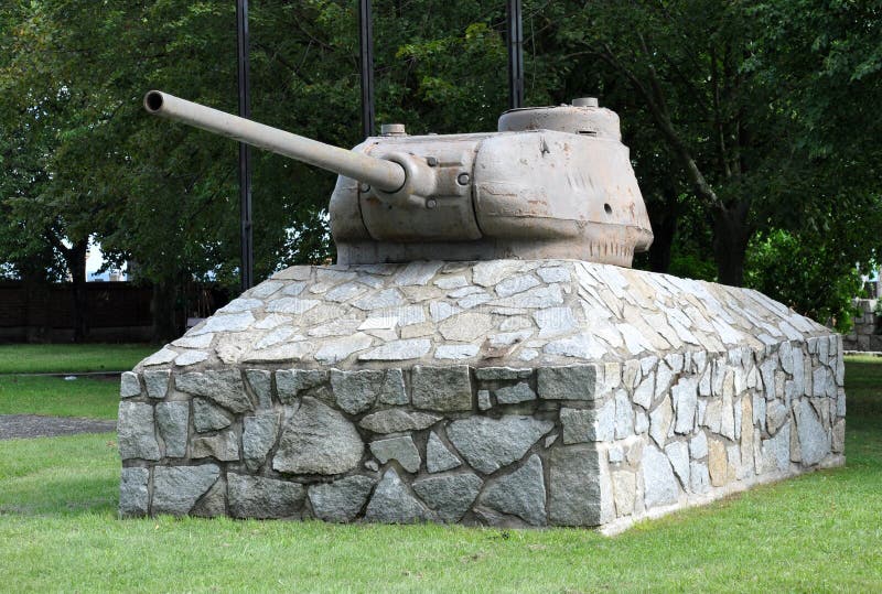 Tank on a stone pedestal stock image. Image of defence - 43712107