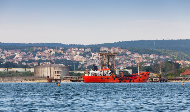 Cargo Ship Red Hull Texture Stock Image - Image of hull, shallow: 19758559