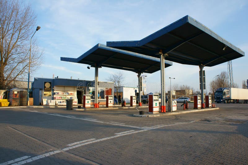 BP-Tankstelle redaktionelles stockbild. Bild von aufschlüsselung - 34961474