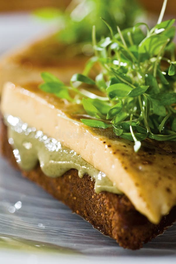 Tapas del pan del llantén imagen de archivo. Imagen de maduro - 14595711