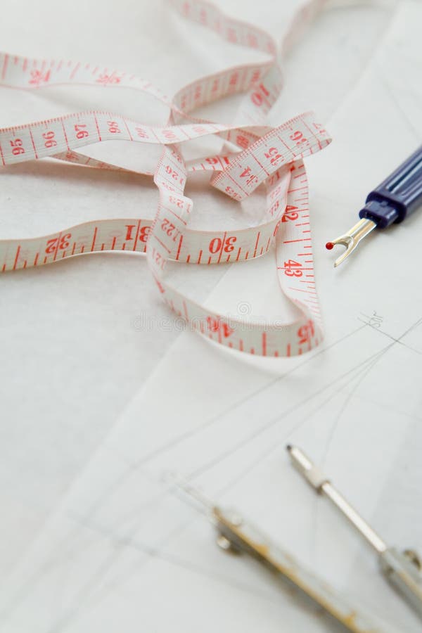 Tape Measure on Sewing Pattern Stock Image - Image of manual, circle ...