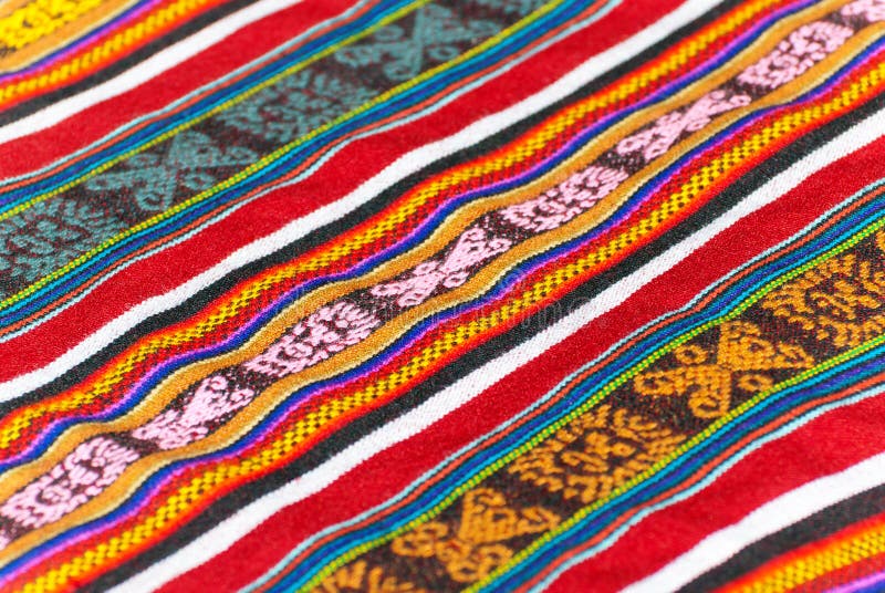 Tapete peruano colorido foto de stock. Imagem de geométrico - 26673404