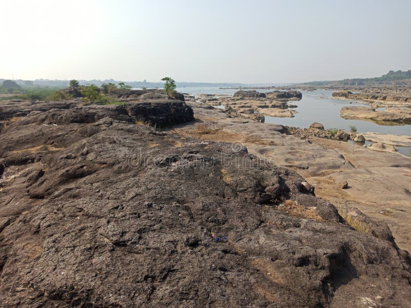Tapi River Geological Structure Rocks Stock Image - Image of badlands ... Tapi River Geological Structure Rocks Stock Image - Image of badlands ...