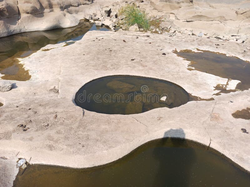 Tapi River Geological Structure Rocks Stock Image - Image of monument ... Tapi River Geological Structure Rocks Stock Image - Image of monument ...