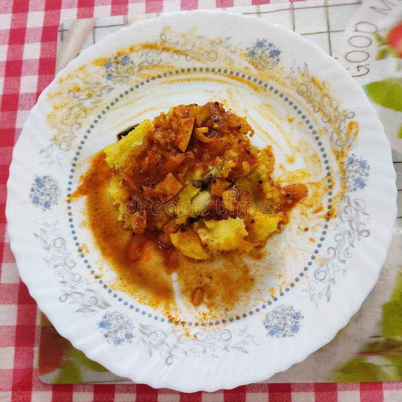 Tapioca and fish curry stock image. Image of fish, kerala - 236411295