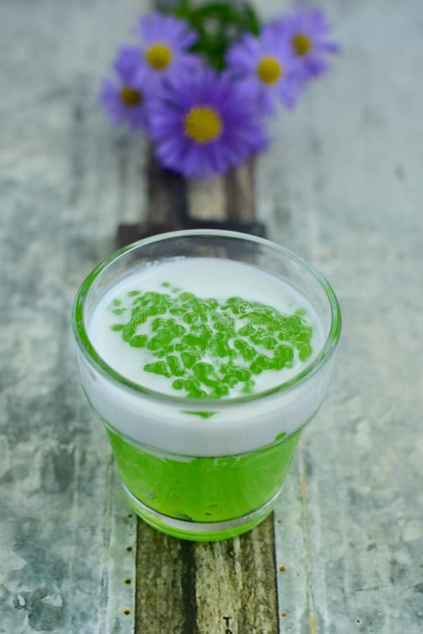 Tapioca pearl coconut milk stock image. Image of milk - 87581121