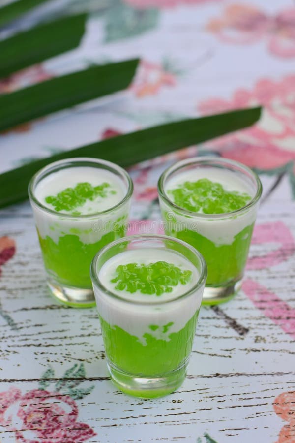 Tapioca pearl coconut milk stock image. Image of tapioca - 87581155