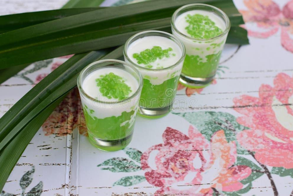 Tapioca pearl coconut milk stock image. Image of drink - 87581315