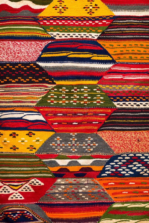 Tapis marocain image stock. Image du marché, culture - 35668719