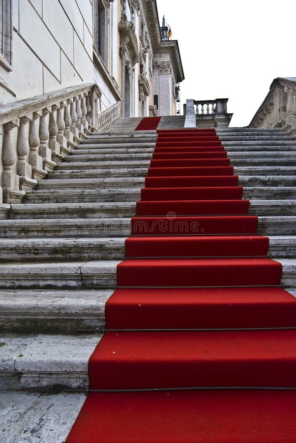 Tapis rouge photo stock. Image du rouge, luxe, matériau - 8270670