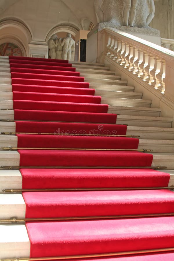 Tappeto rosso immagine stock. Immagine di decorazione - 3418323