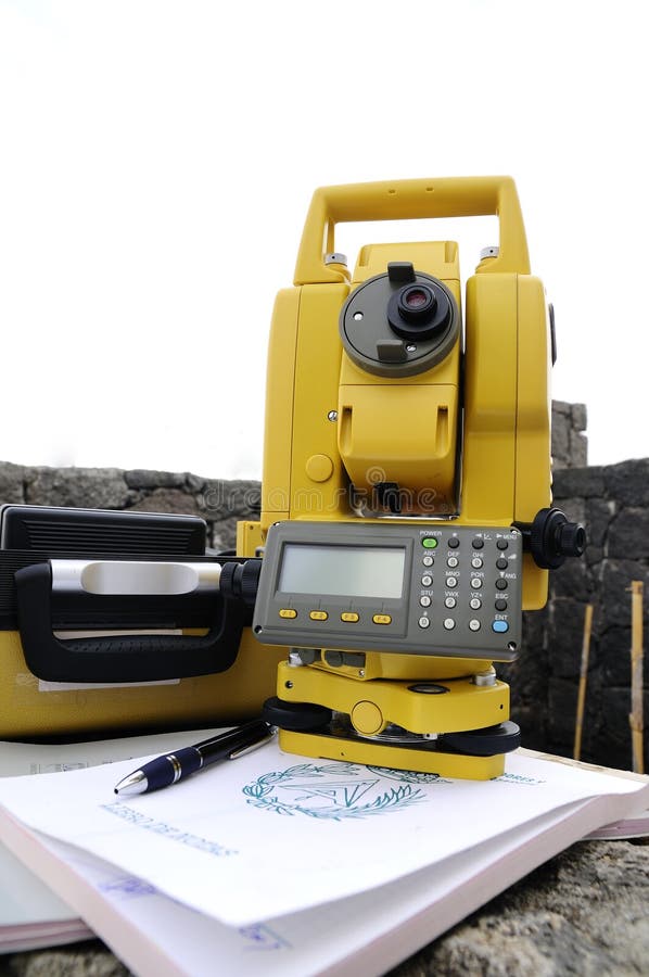 Taquimetro foto de archivo. Imagen de lente, teodolito - 11314914