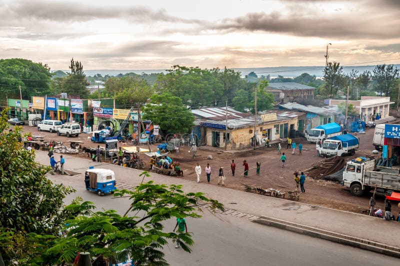 Noche En La Ciudad De Awasa Fotografía editorial - Imagen de tarde ...