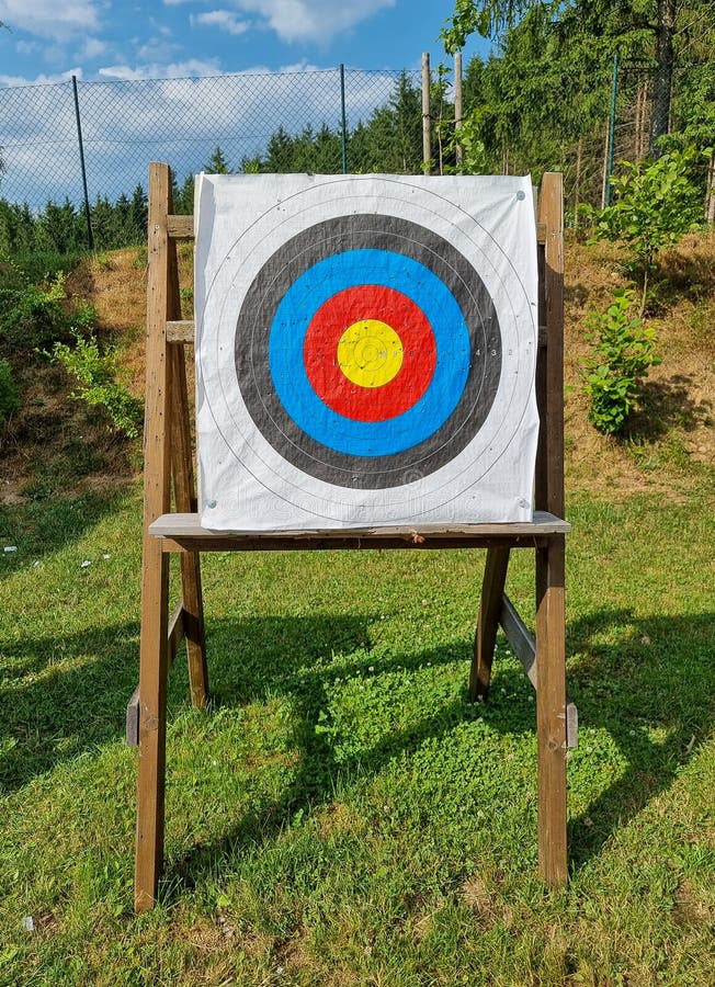 Target for Arrow and Bow Shooting Stock Image - Image of wood, iron ...