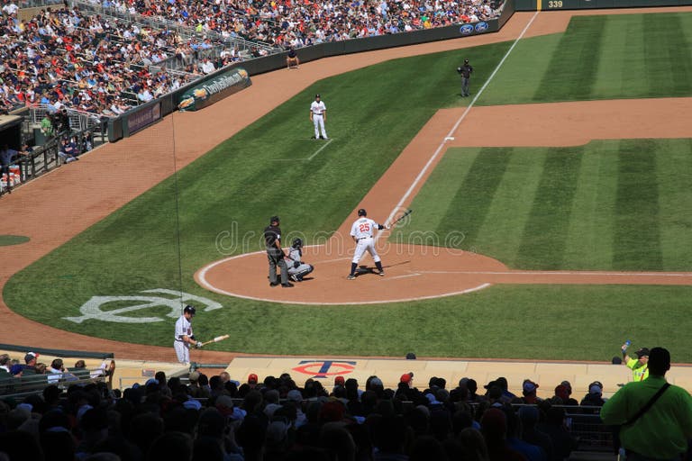 Target Field - Minnesota Twins Editorial Photo - Image of sports ...