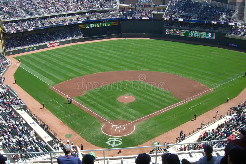Target Field - Minnesota Twins Editorial Image - Image of minnesota ...