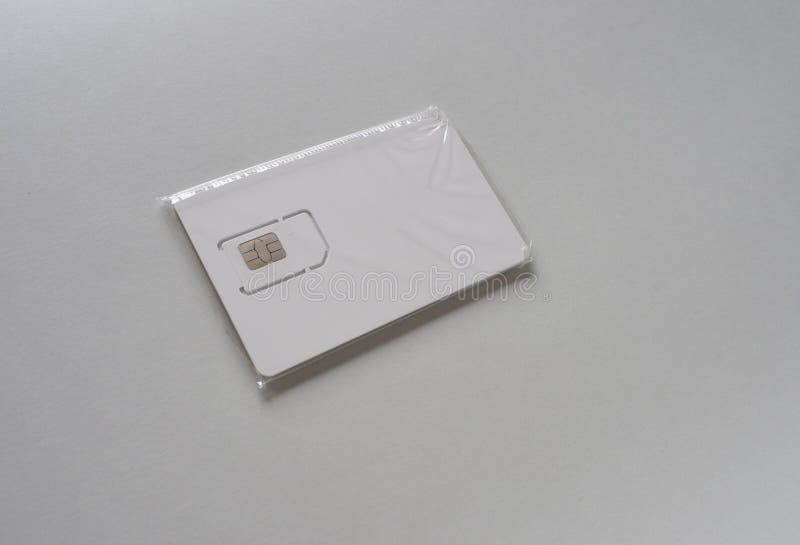 Tarjeta sim en blanco imagen de archivo. Imagen de triple - 290674511