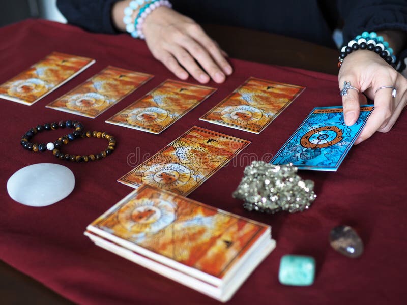 Tarot Card Reading Wheel of Fortune Teller Astrologer Divination ...