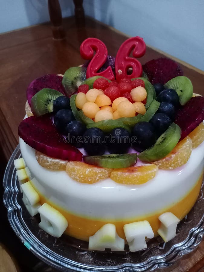 Tart pudding ultah stock image. Image of baking, plant - 204150919