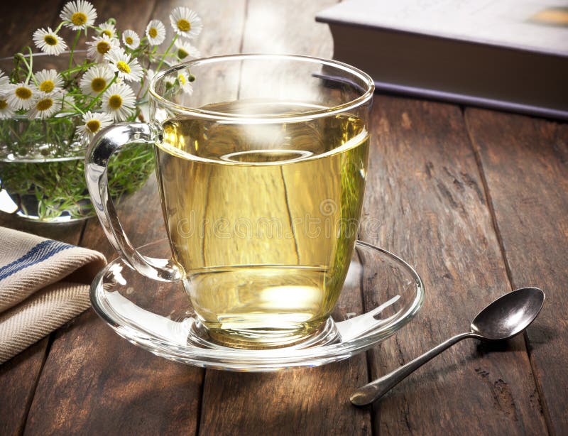 Tasse de tisane chaude image stock. Image du remède, normal - 51944387