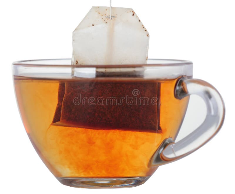 Tasse Tee mit Teebeutel stockfoto. Bild von getrennt - 18165346