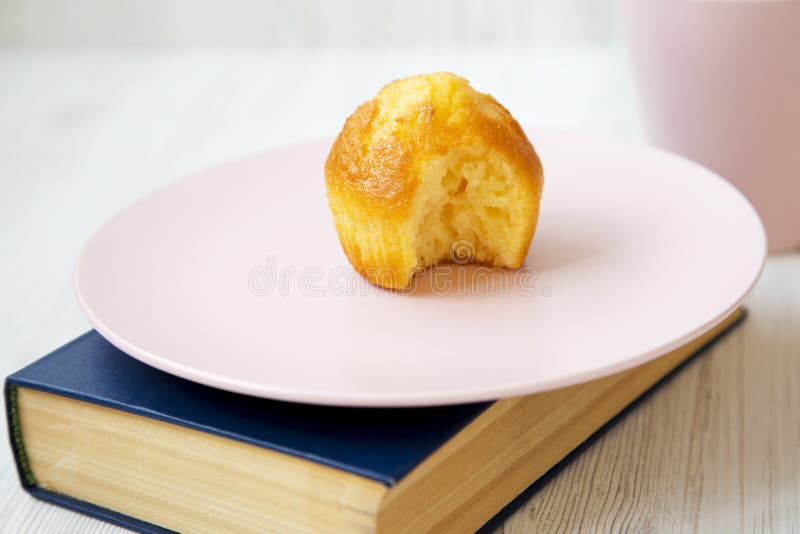 Bitten Cupcake Illustration Stock Image - Image of cupcake, baked ...