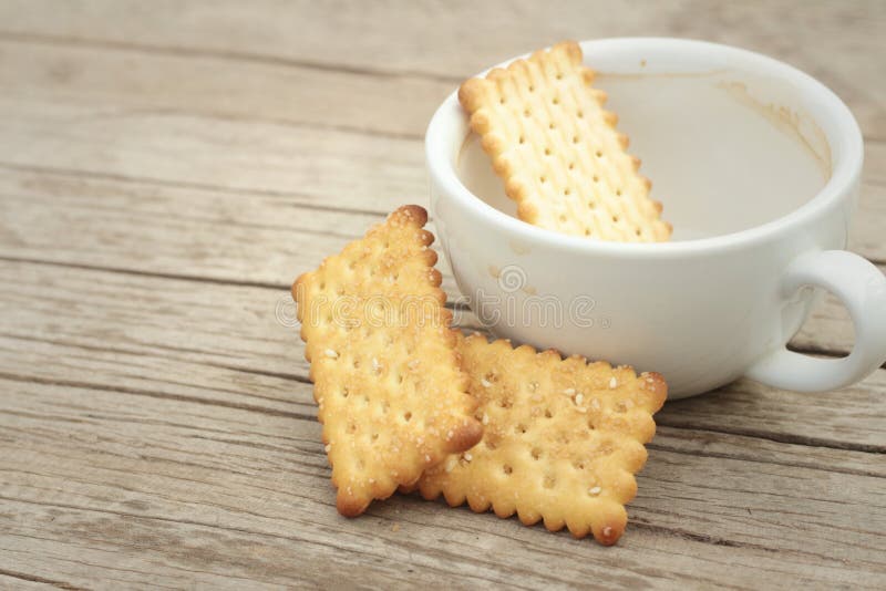 Tasty of Crackers on a Wood Table Stock Photo - Image of heap, crackers ...