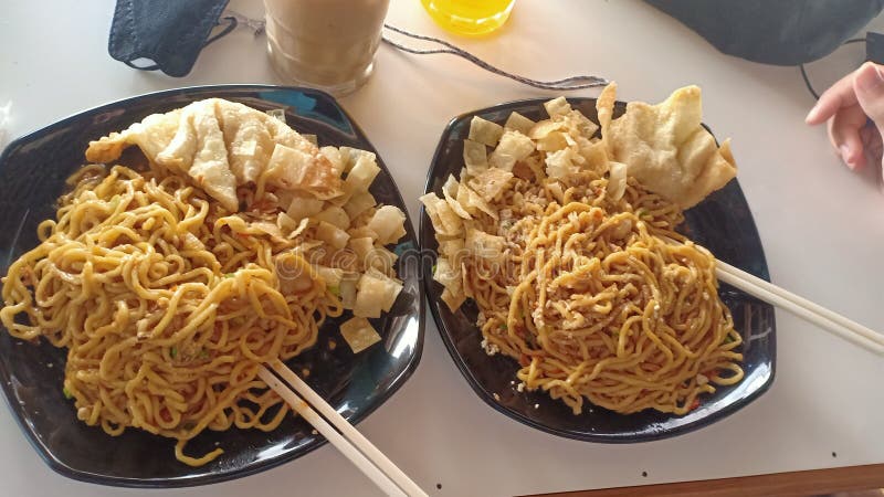 Tasty Spicy Noodles with Crunchy Stock Image - Image of noodles, tasty ...