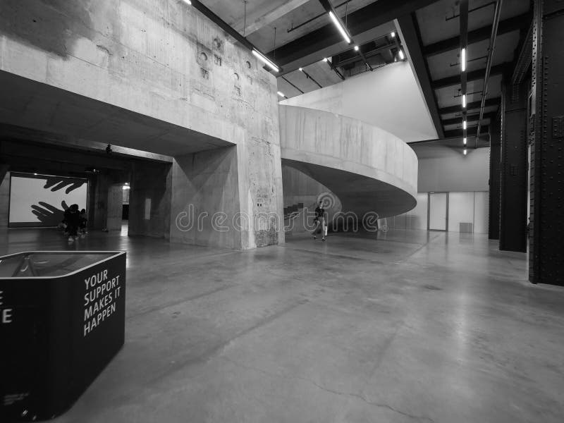 Tate Modern in London editorial image. Image of tate - 295353160
