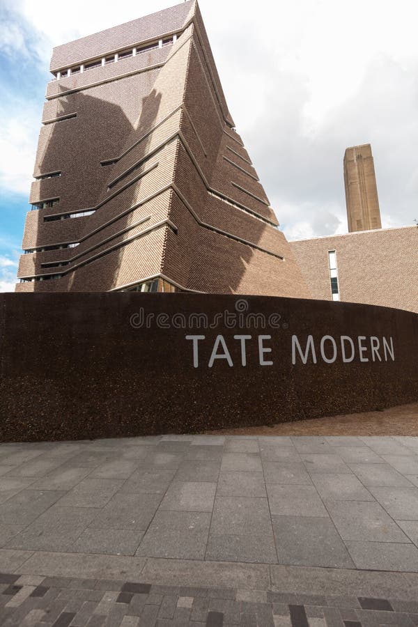 Tate Modern Museum Building Editorial Photography - Image of artistic ...