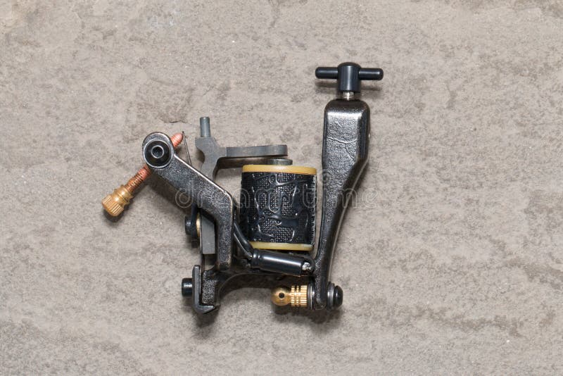Tattoo machine ( gun ). stock image. Image of metal, beauty - 39492285