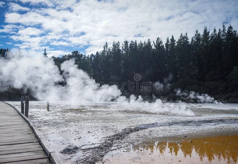 Taupo-Vulkan Auf Nordinsel in Neuseeland Stockfoto - Bild von reise ...