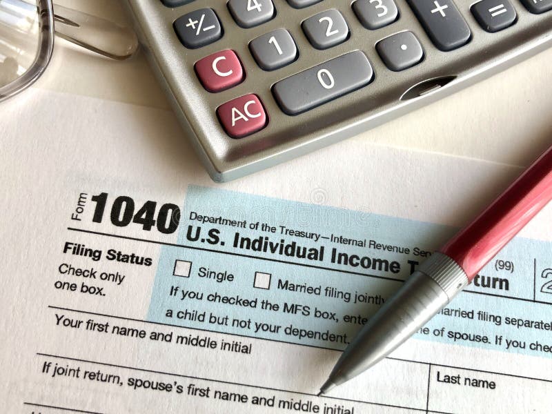 1040 tax form editorial stock image. Image of income - 179236579