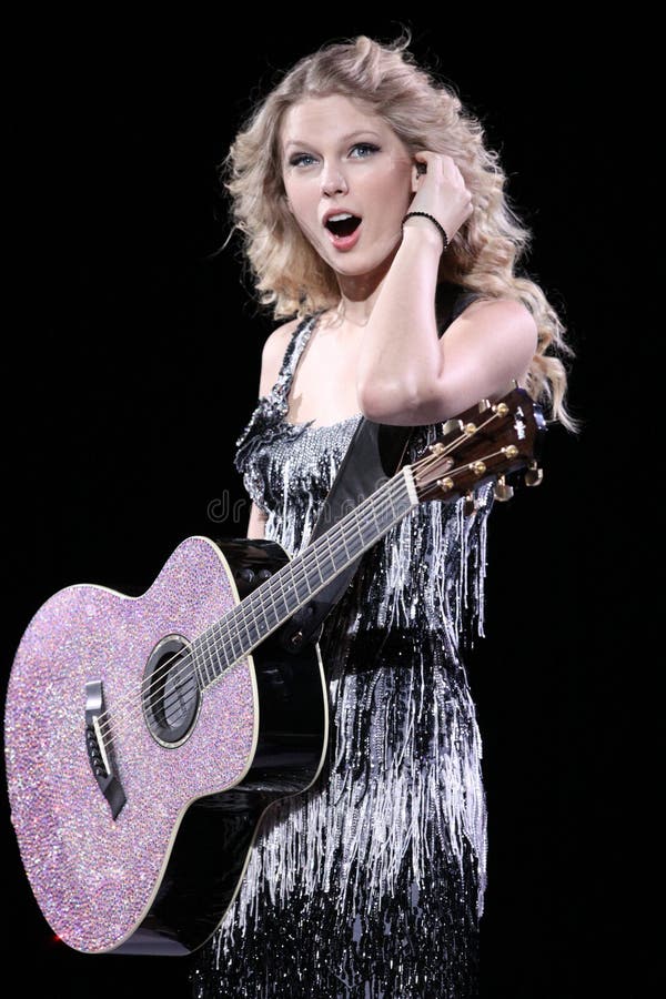 Taylor Swift editorial photography. Image of american - 24727622