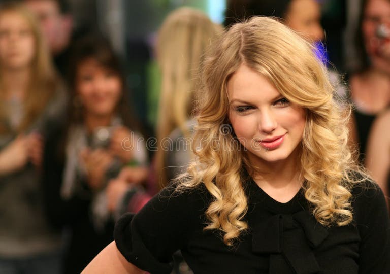 Taylor Swift editorial photography. Image of journalist - 9561907