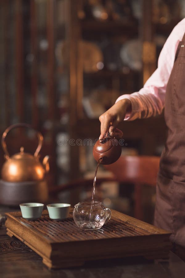 Tea Master Pouring Tea Indoors Stock Image - Image of traditional, hand ...