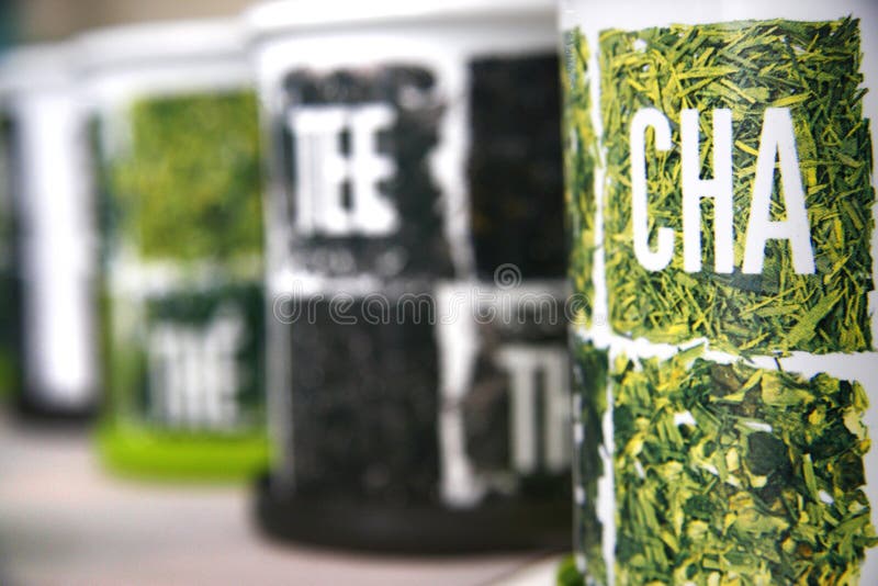 Tea in metal box stock photo. Image of closeup, leaves - 3014548