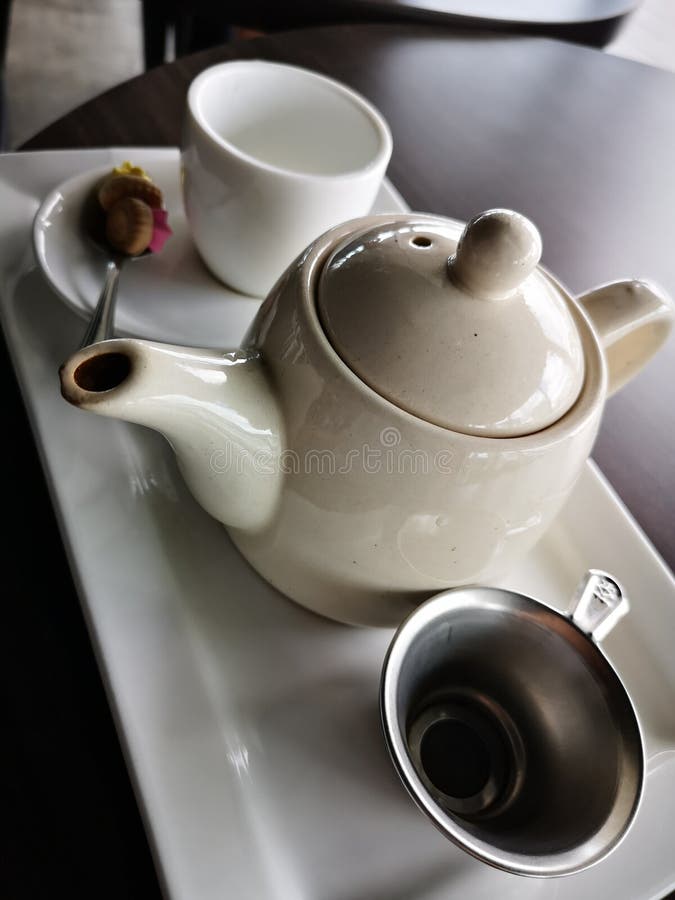 Tea Pot Set with Strainer and Teacup Stock Photo - Image of teacup ...