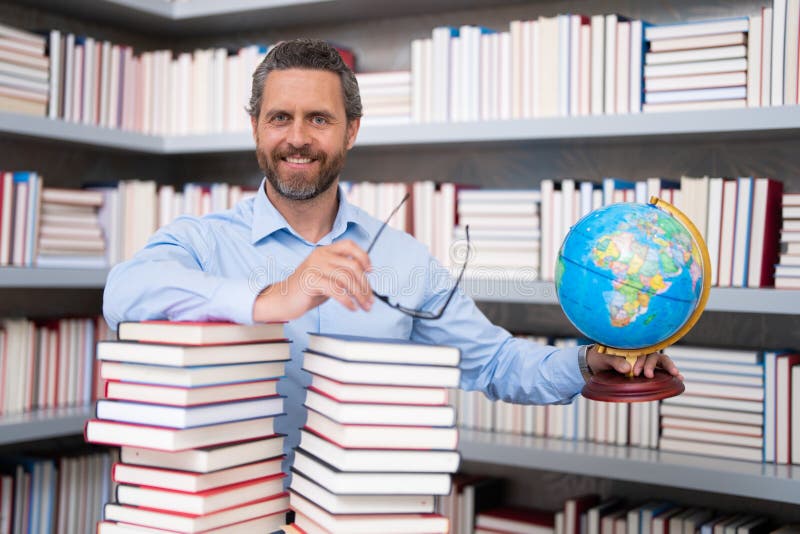 Teachers Day. Teacher Tutor in School Classroom. Knowledge, Education ...